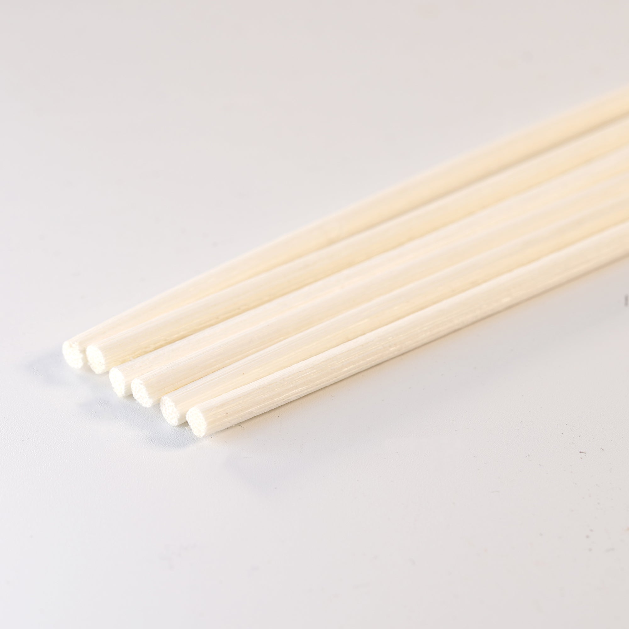 Natural Rattan Reeds 270mm x 4mm - Packs of 12